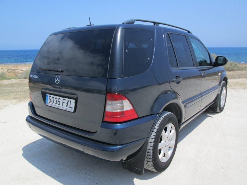 Mercedes ML 430 (7 seater) For Sale | Mía Cars