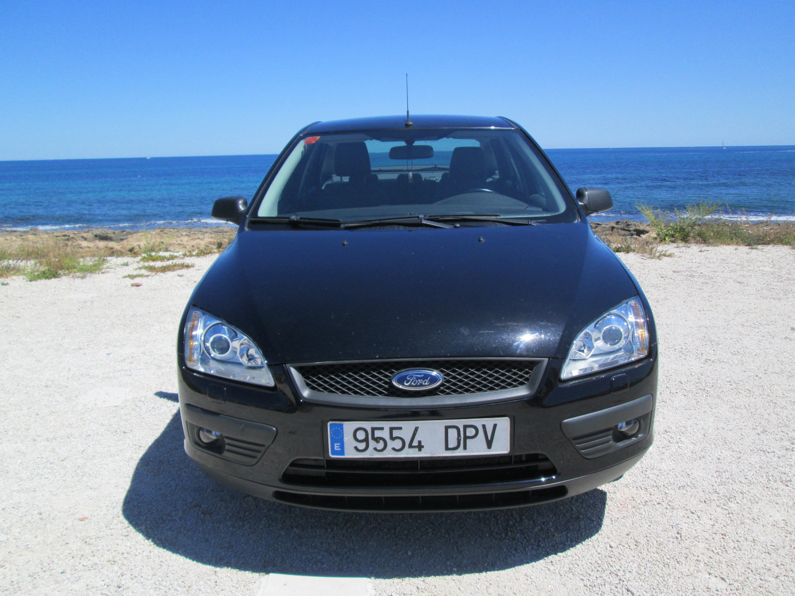 Ford Focus 1.6 Automatic Saloon For Sale | Mía Cars