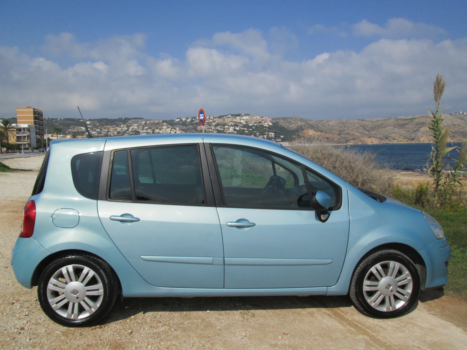 Renault Grand Modus 1.6 Automatic For Sale | Mía Cars